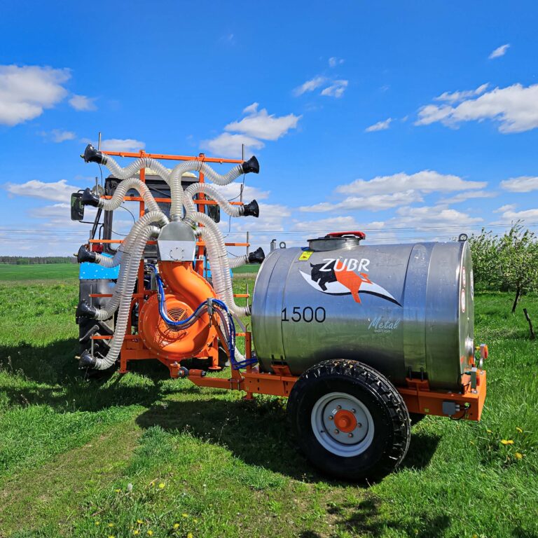 Опрыскиватель шарнирно-сочленённый ЗУБР ПВ с приставкой Октопус - www.selagro.com